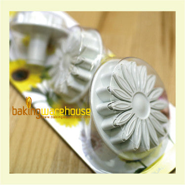Daisy flower gum paste sugar flower cutter - BakingWarehouse